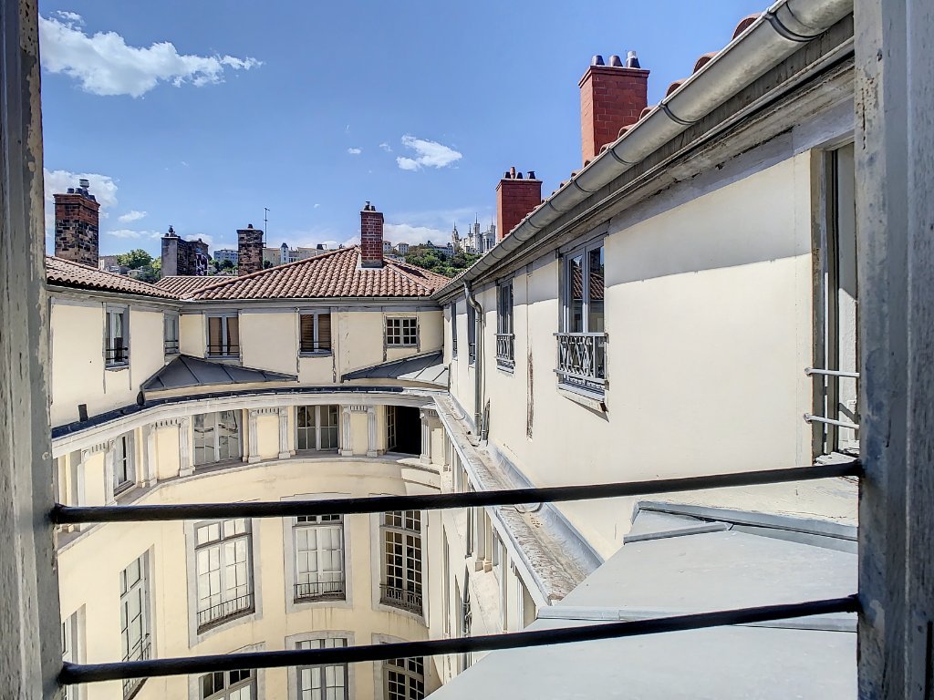 APPARTEMENT T2 - LYON 2EME ARRONDISSEMENT - 40.52 m2 - VENDU ...